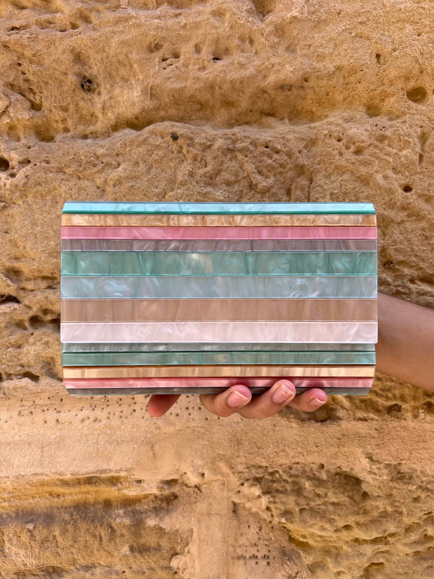 clutch Paris – Satiata